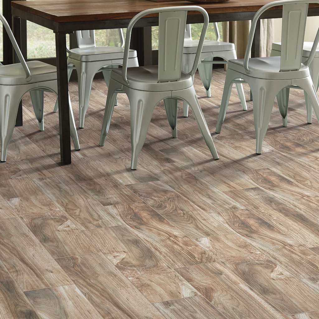 HEIRLOOM 8X36 PENDANT (Special Order)